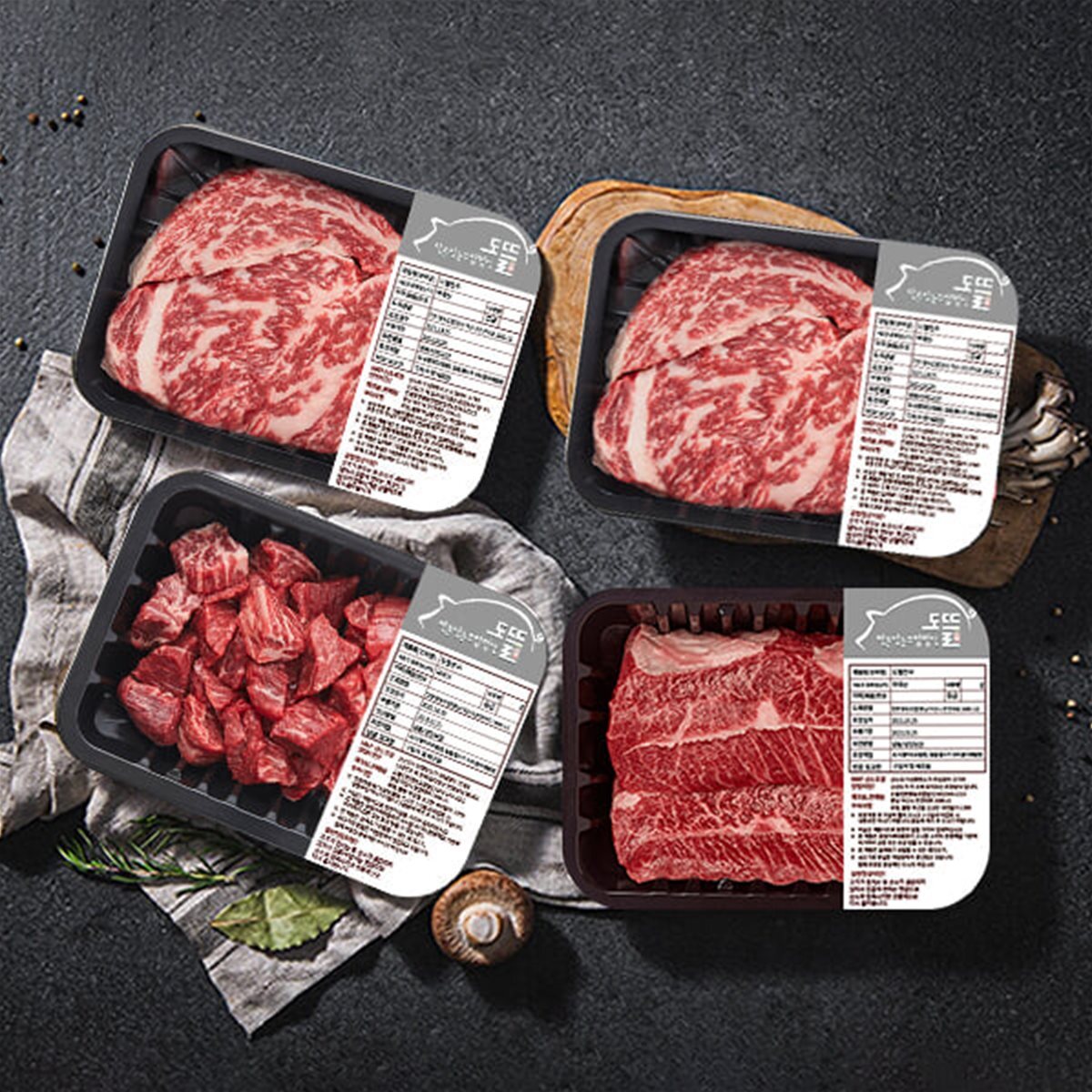 [본가한牛] 한우 특선 3호/등심400gx2팩(1등급)+특수부위400g(1등급)+국거리400g - 예스24