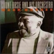 Count Basie And His Orchestra - Warm Breeze [OJC] - 예스24