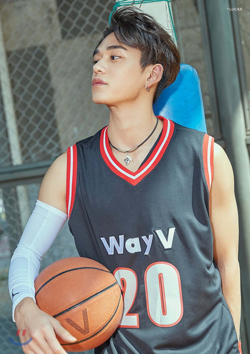 WayV LUCAS_A1 POSTER - 예스24