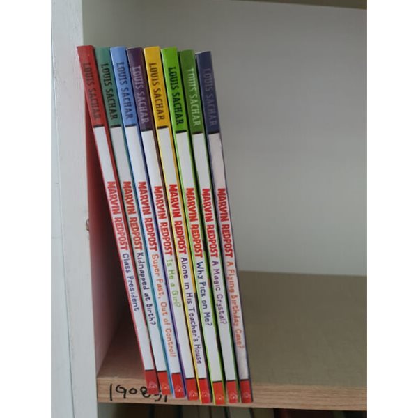 [중고샵] LOUIS SACHAR: Marvin Redpost 전8권 세트 - 예스24